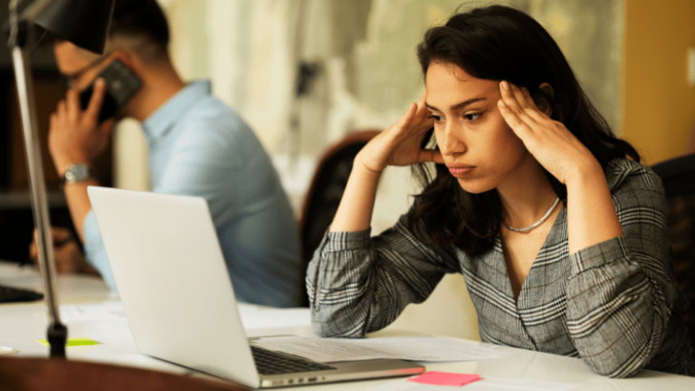Cómo la "maldición del conocimiento" puede dañar su negocio y qué puede ...